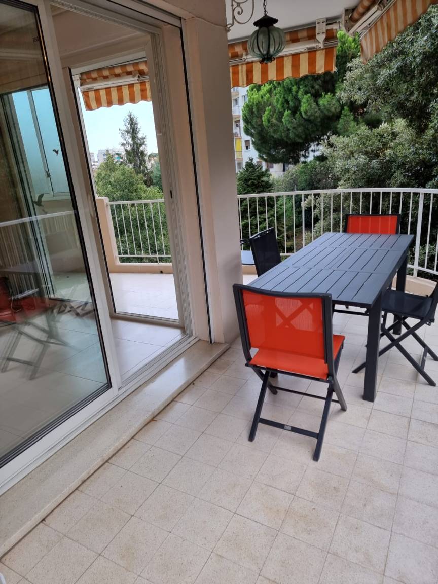 70 M² Apartment ∙ 2 Bedrooms ∙ 4 Guests - Cannes