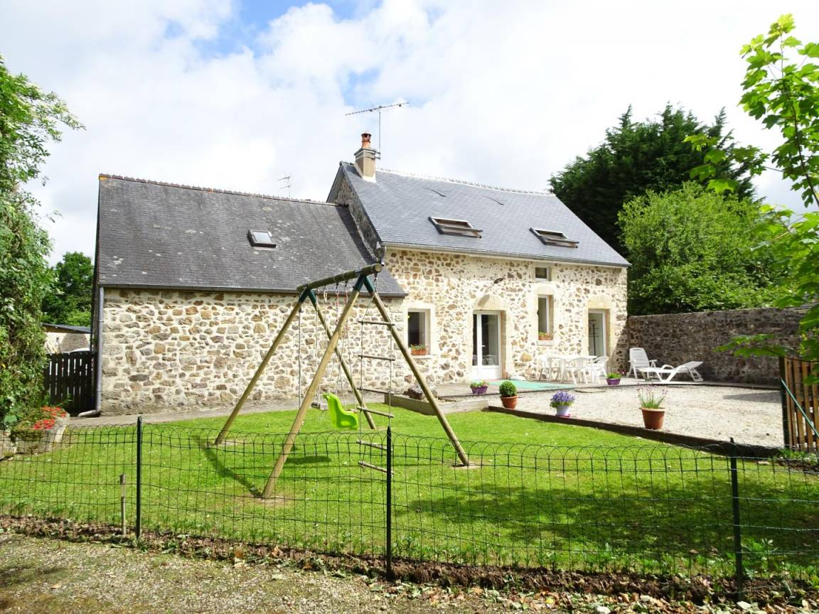 72 M² Gîte ∙ 3 Chambres ∙ 5 Personnes - Manche