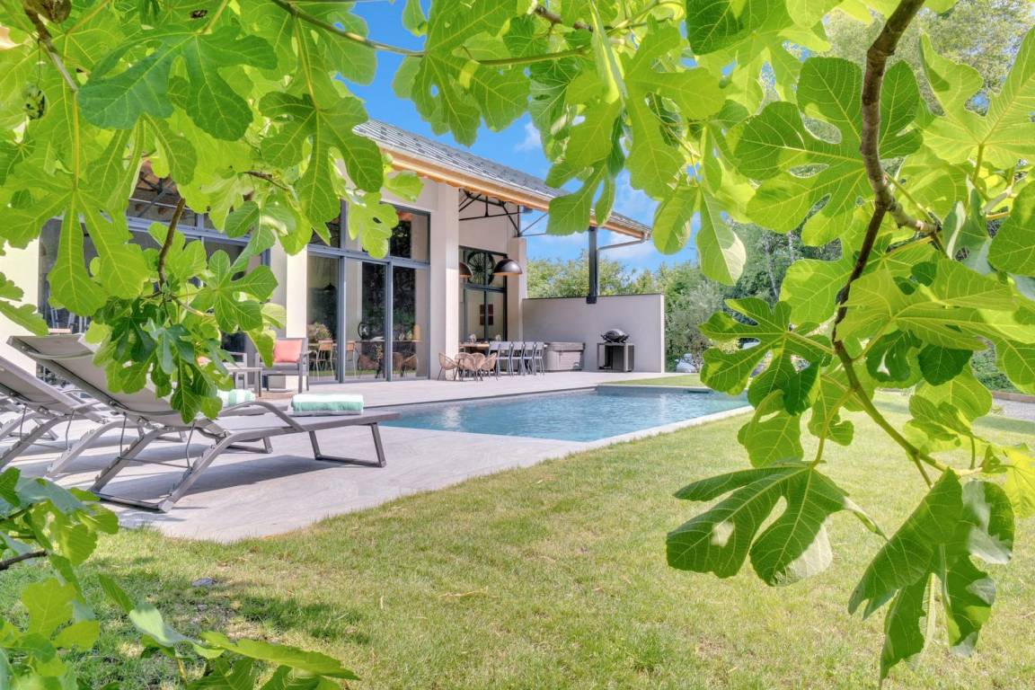 163 M² Gîte ∙ 6 Chambres ∙ 14 Personnes - Lac du Bourget