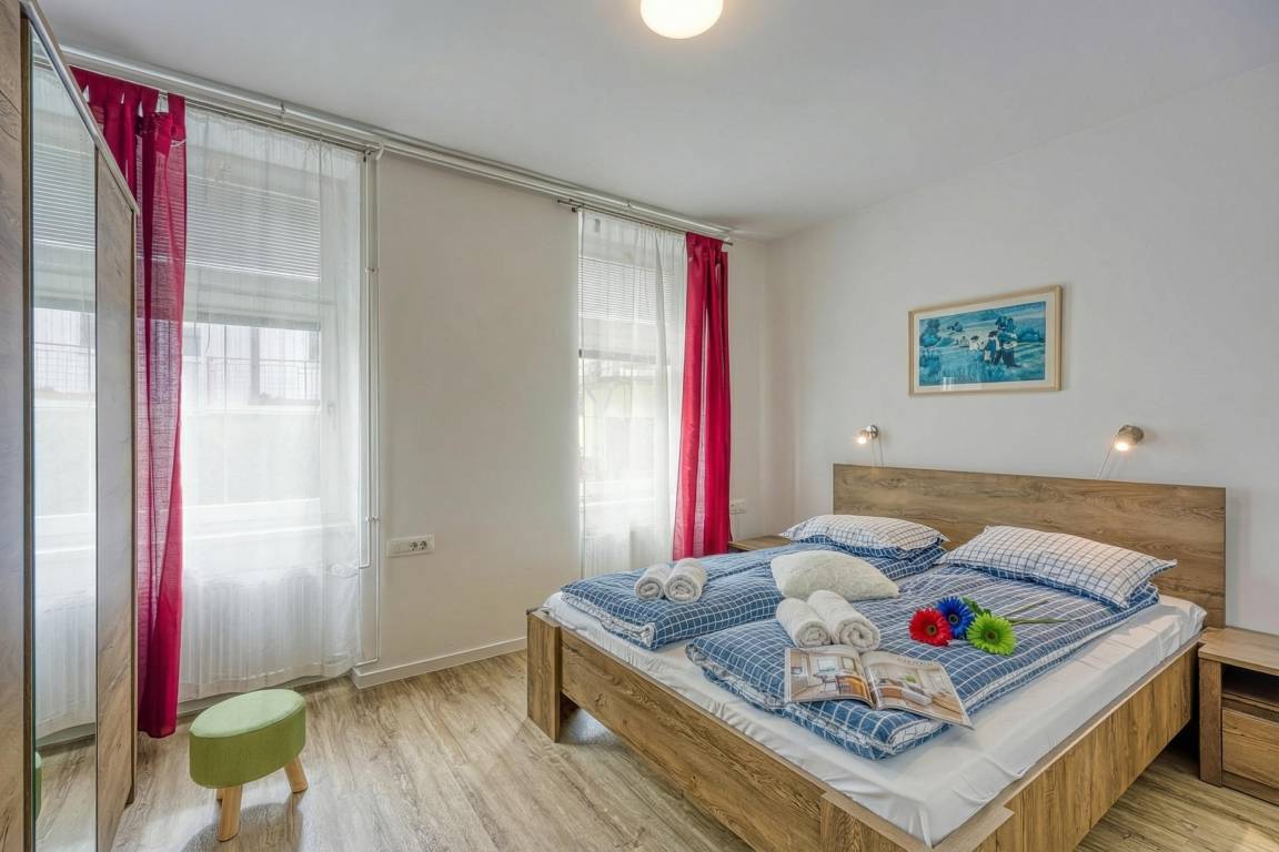 39 M² Apartment ∙ 2 Bedrooms ∙ 4 Guests - Novo Mesto