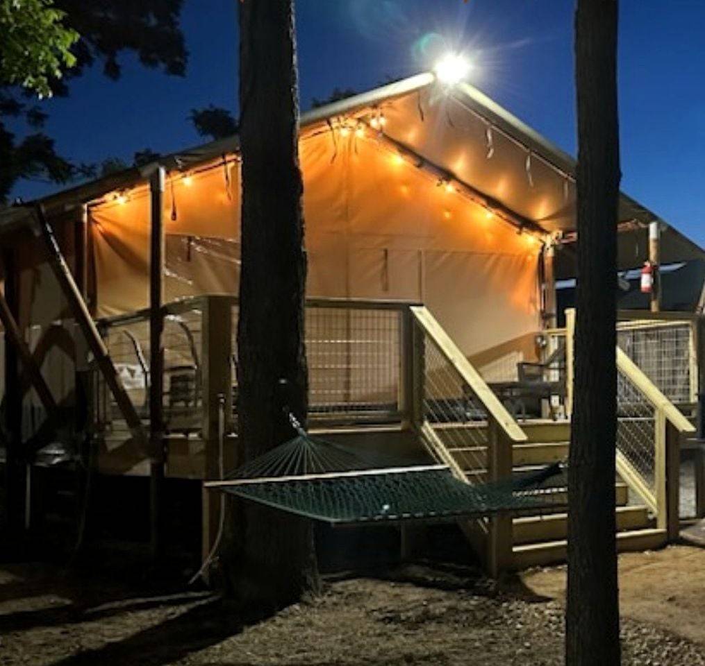 Camping ∙ 1 Bedroom ∙ 7 Guests - Texas