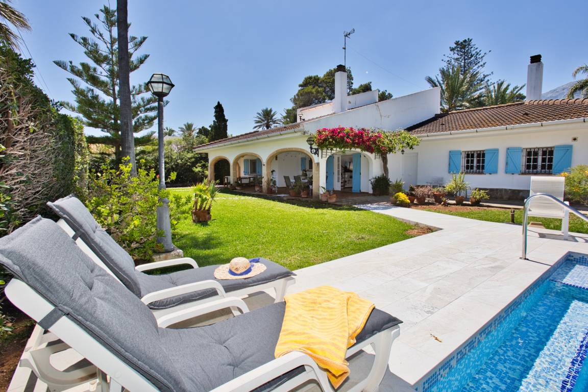 175 M² Villa ∙ 4 Schlafzimmer ∙ 8 Gäste - Dénia