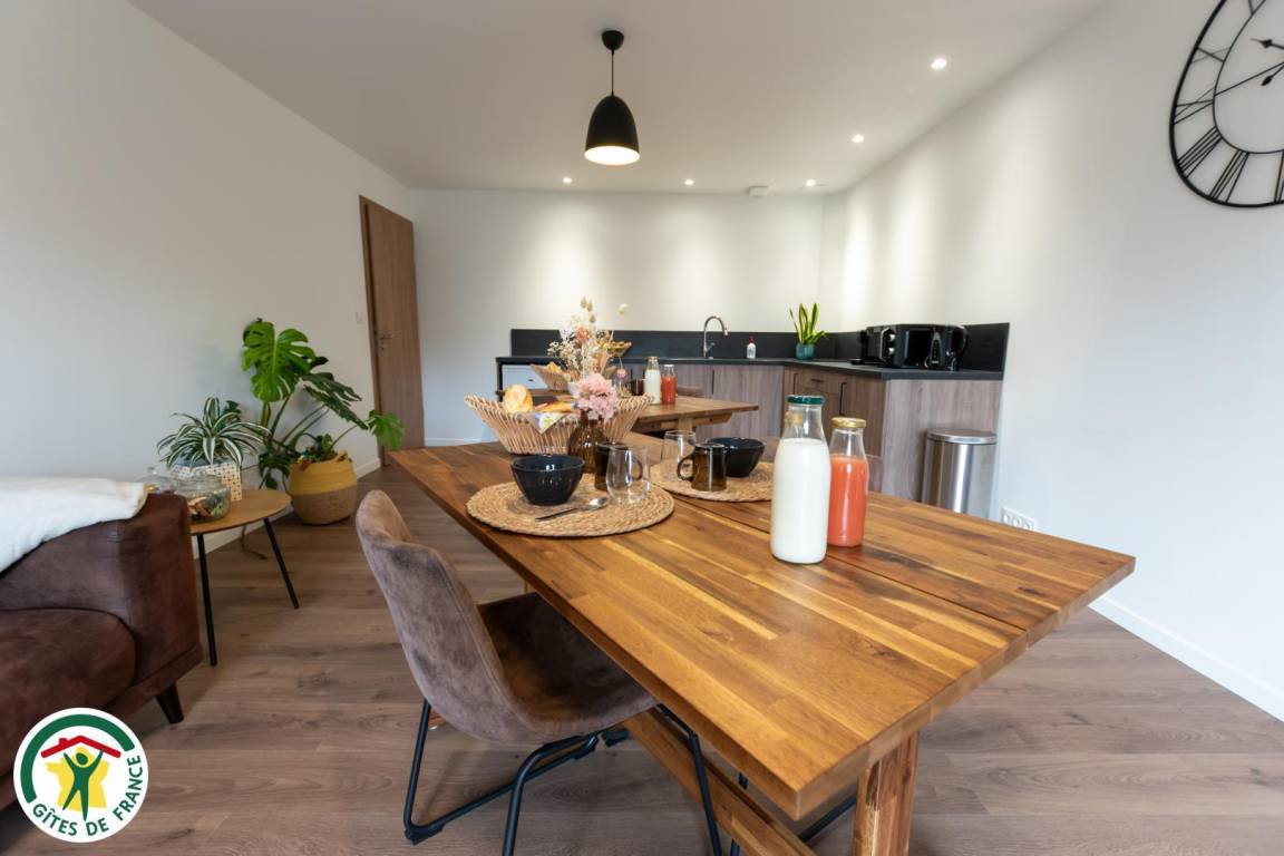 80 M² Gîte ∙ 2 Chambres ∙ 4 Personnes - Marne