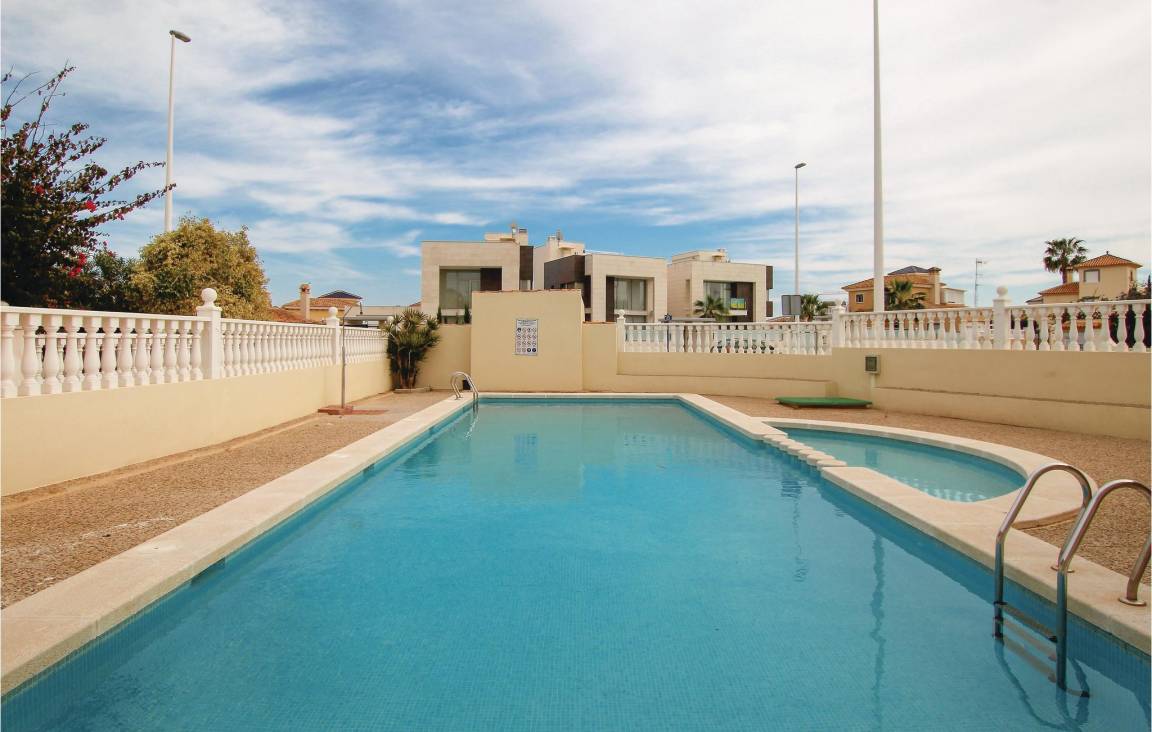 140 M² Casa ∙ 3 Habitaciones ∙ 6 Huéspedes - Playa Flamenca