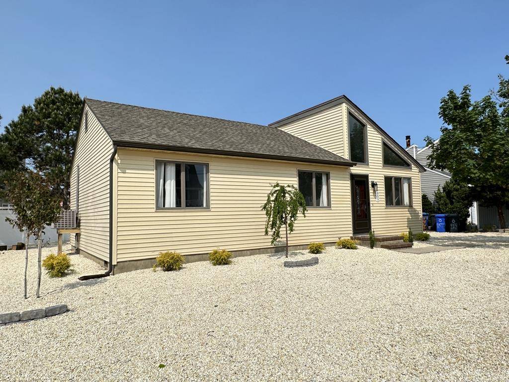 House ∙ 3 Bedrooms ∙ 9 Guests - New Jersey