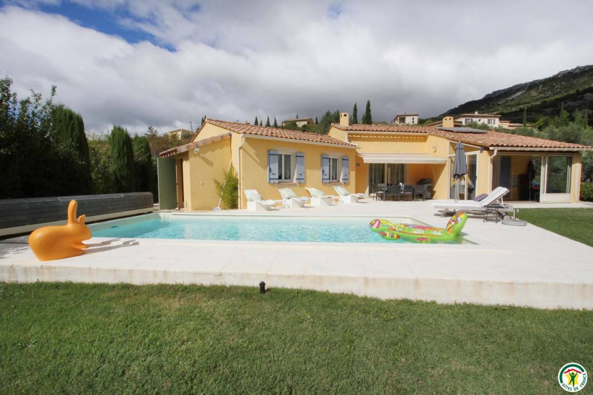 120 M² Gîte ∙ 4 Chambres ∙ 8 Personnes - Buis-les-Baronnies