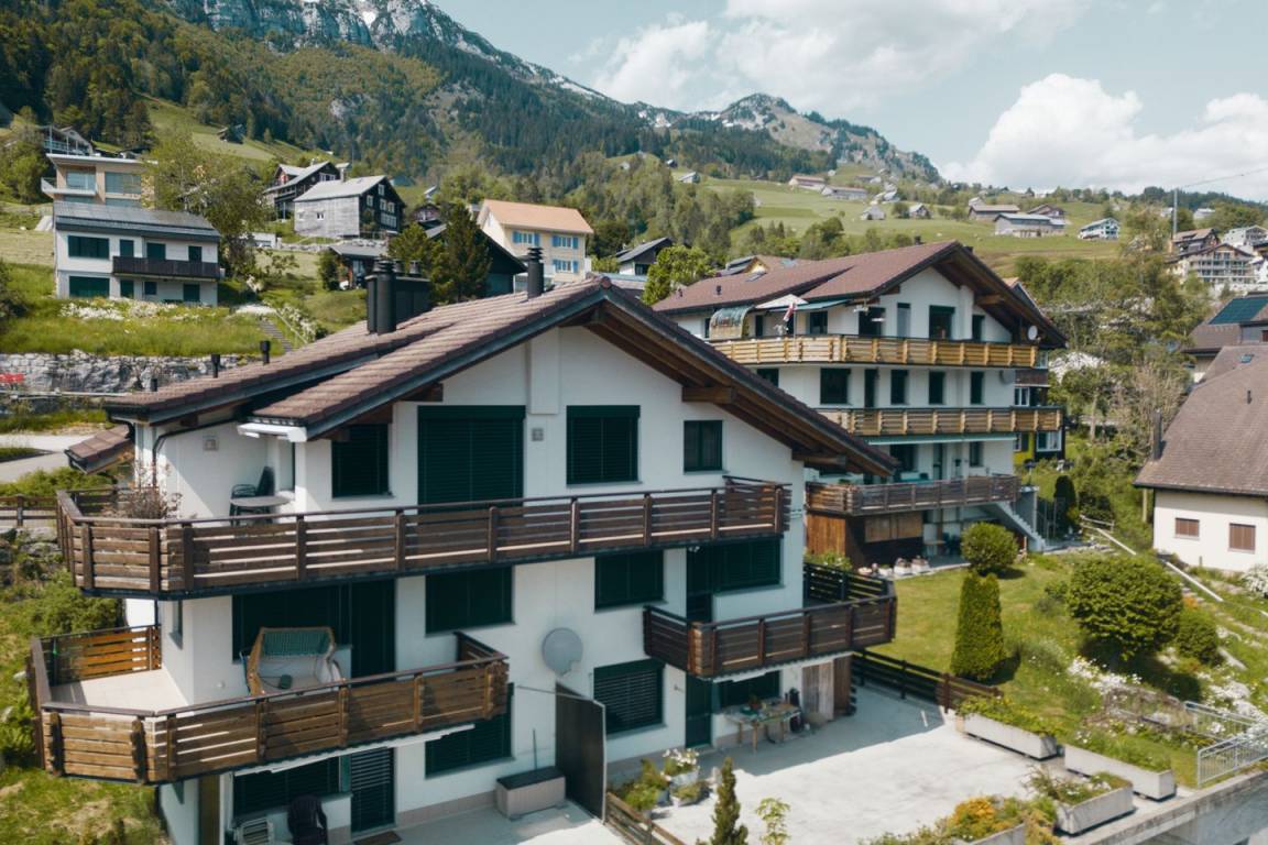 65 M² Ferienwohnung ∙ 1 Schlafzimmer ∙ 4 Gäste - Amden