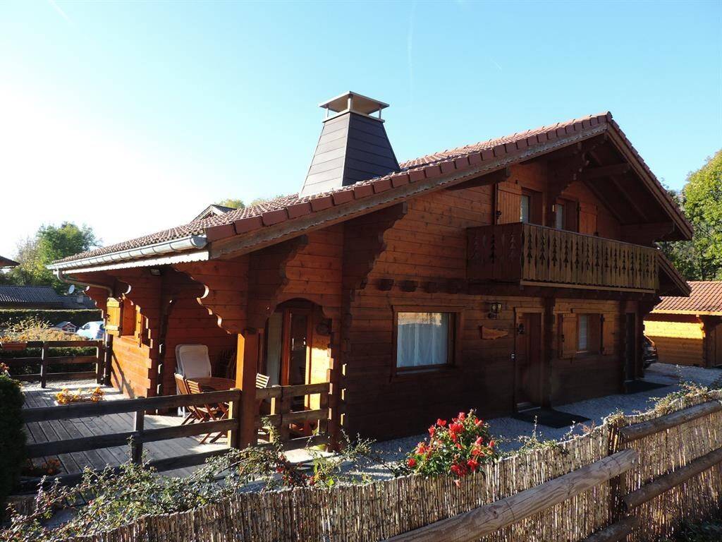 100 M² Chalet ∙ 4 Chambres ∙ 8 Personnes - Bernex