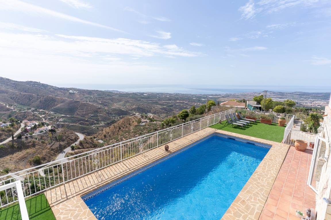 90 M² Villa ∙ 2 Bedrooms ∙ 4 Guests - Vélez-Málaga