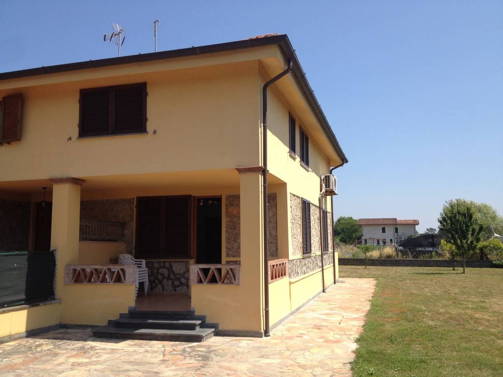 110 M² Villa ∙ 3 Bedrooms ∙ 8 Guests - Viareggio