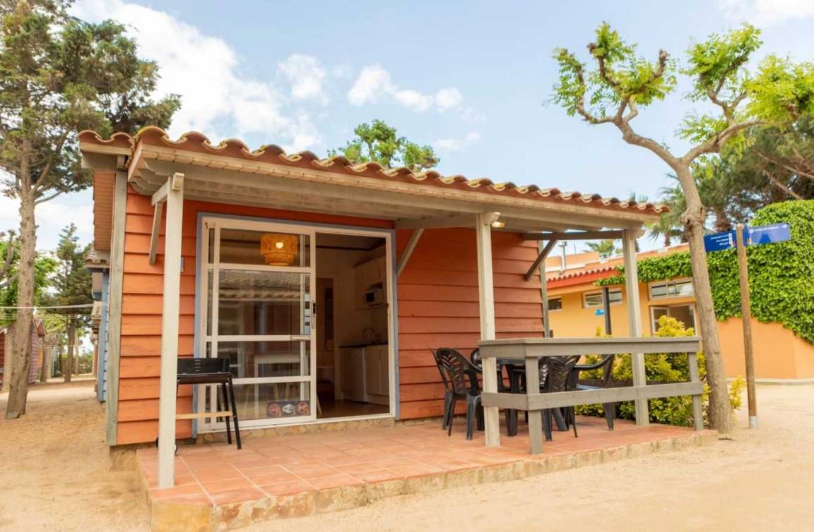 27 M² Camping ∙ 2 Chambres ∙ 6 Personnes - Blanes