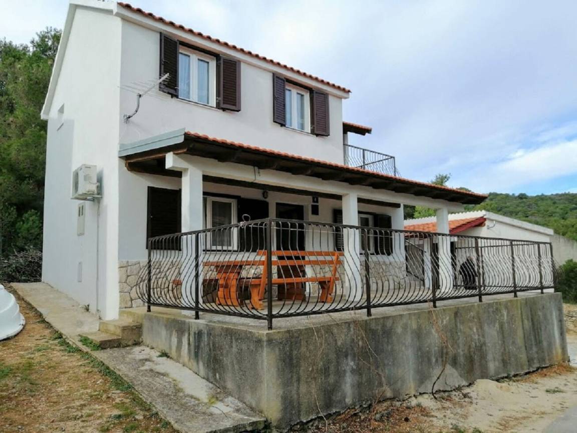 Apartment ∙ 2 Bedrooms ∙ 4 Guests - Vis