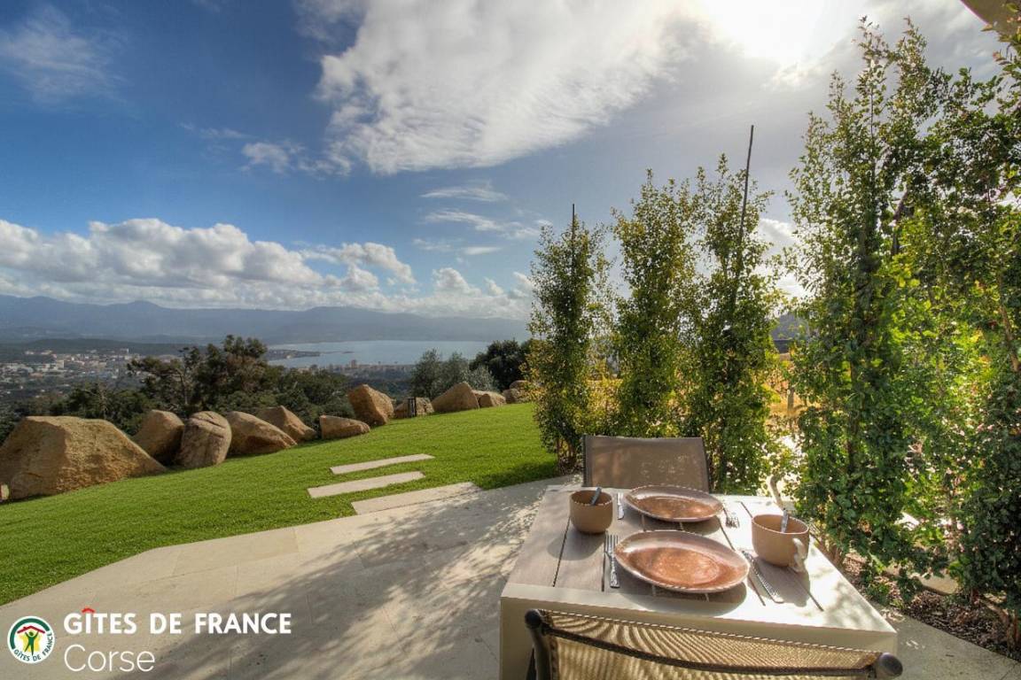 35 M² Gîte ∙ 1 Chambre ∙ 2 Personnes - Ajaccio