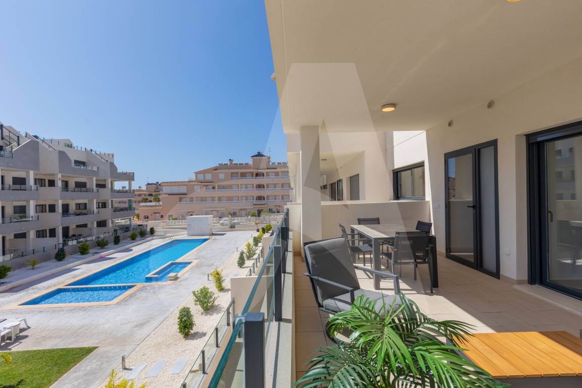 91 M² Apartment ∙ 2 Bedrooms ∙ 5 Guests - Cabo Roig
