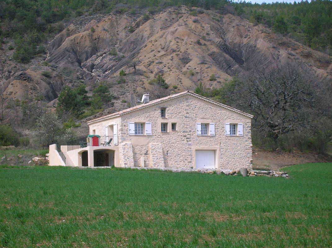 110 M² Gîte ∙ 3 Chambres ∙ 6 Personnes - Hautes-Alpes