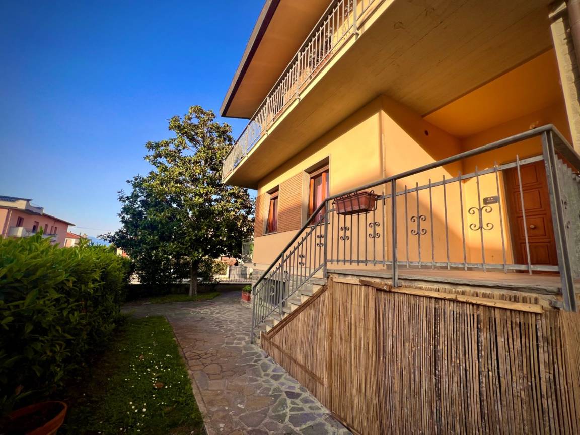 38 M² Camera Privata ∙ 1 Camera Da Letto ∙ 3 Ospiti - Arezzo