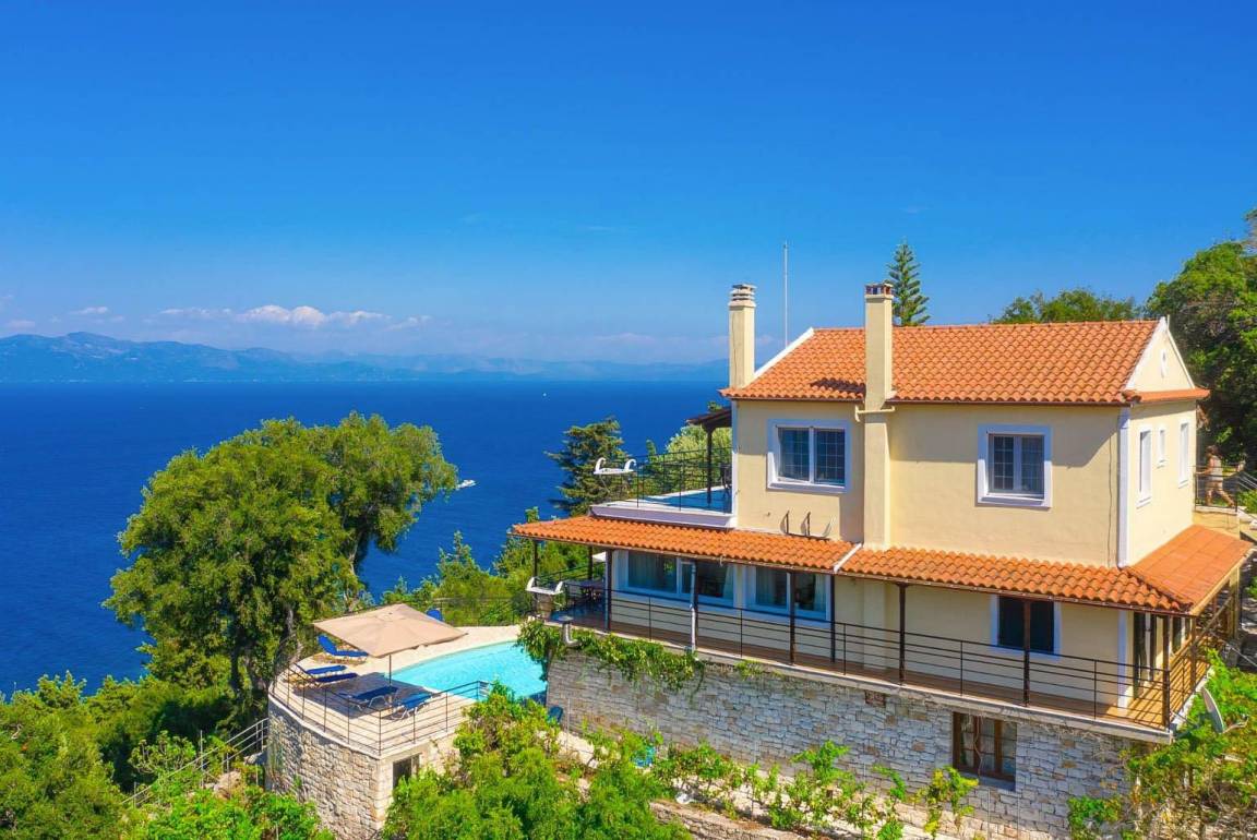 240 M² Villa ∙ 5 Schlafzimmer ∙ 10 Gäste - Paxos