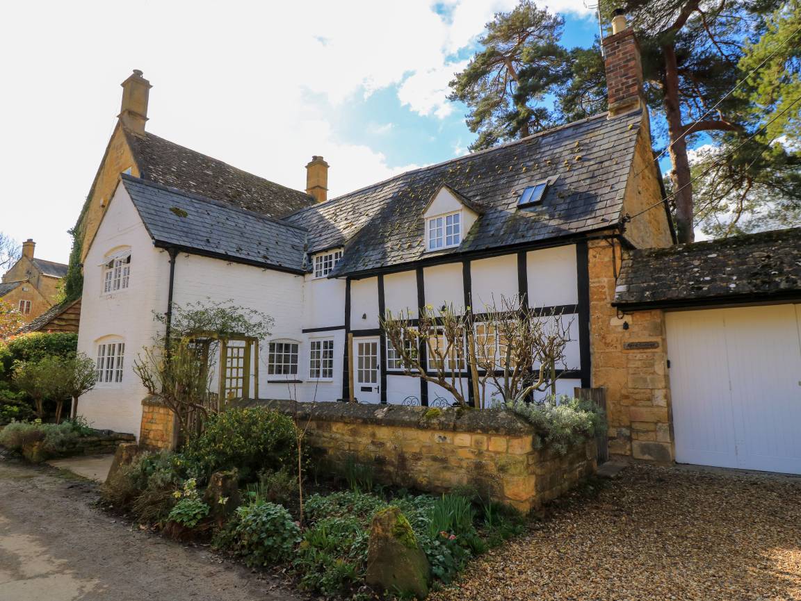 Cottage ∙ 3 Bedrooms ∙ 6 Guests - Chipping Campden