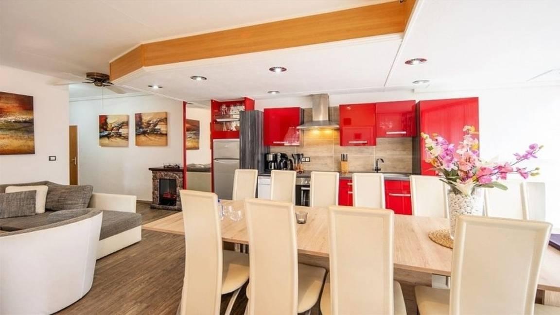 90 M² Appartement ∙ 2 Slaapkamers ∙ 6 Gasten - Daun
