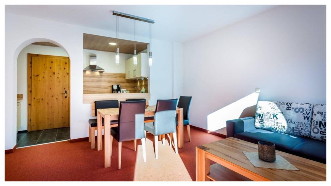 60 M² Ferienwohnung ∙ 2 Schlafzimmer ∙ 4 Gäste - Tux