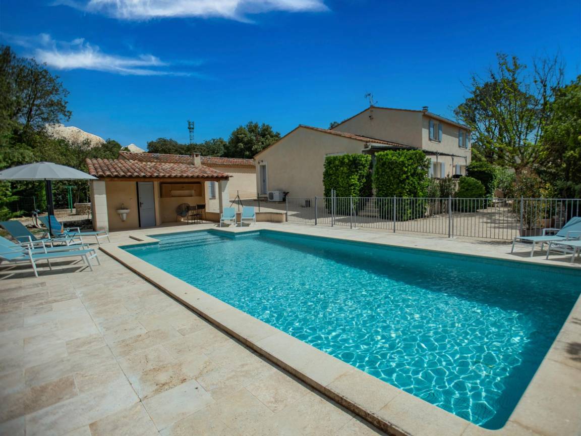 200 M² Maison De Vacances ∙ 4 Chambres ∙ 8 Personnes - Pernes-les-Fontaines