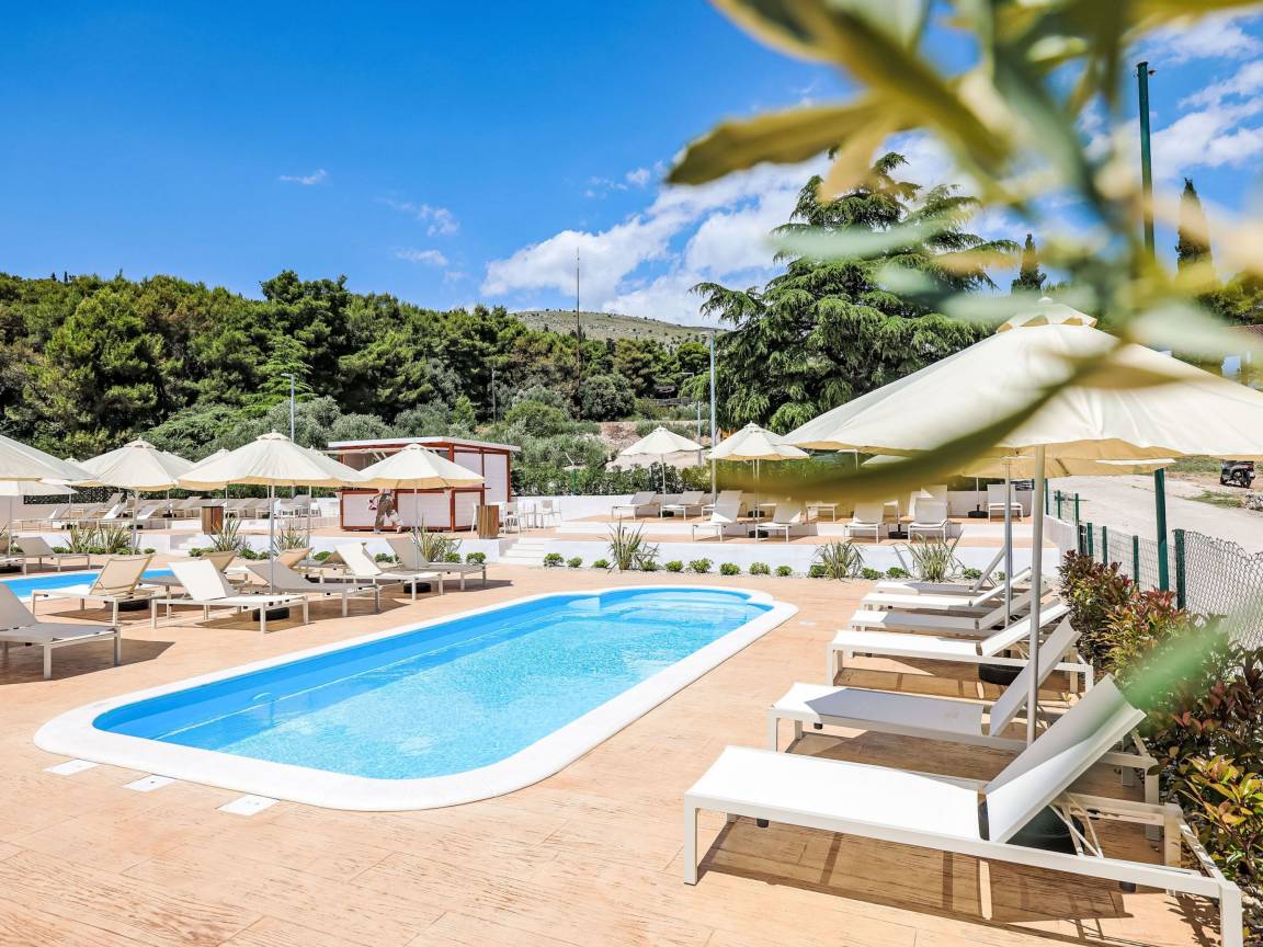 46 M² Ferienhaus ∙ 1 Schlafzimmer ∙ 5 Gäste - Trogir