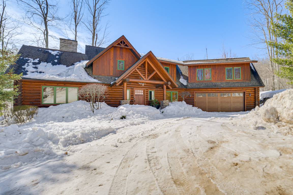 315 M² House ∙ 4 Bedrooms ∙ 10 Guests - Harbor Springs, MI