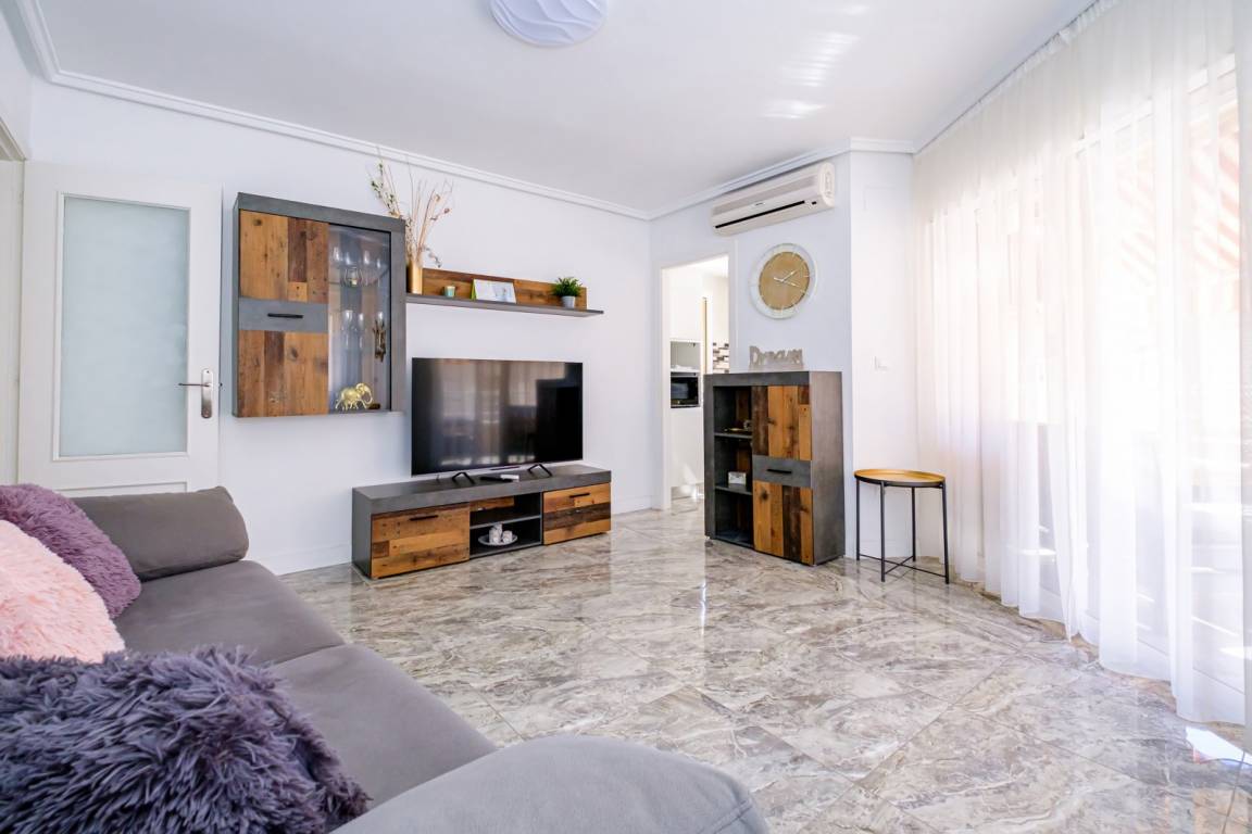 96 M² Appartement ∙ 3 Chambres ∙ 6 Personnes - Torrevieja