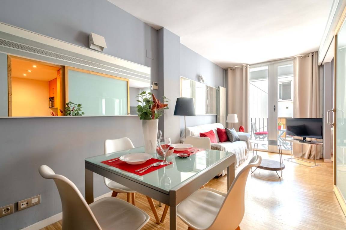 60 M² Apartamento ∙ 1 Habitación ∙ 4 Huéspedes - Madrid