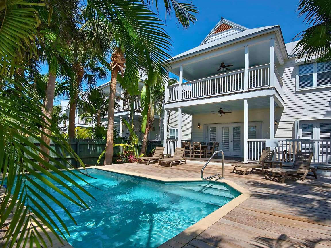 499 M² Villa ∙ 3 Bedrooms ∙ 10 Guests - Key Colony Beach, FL