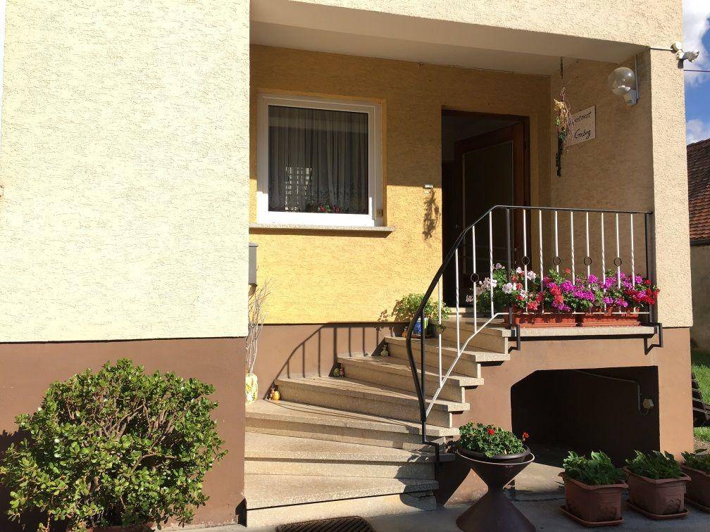 90 M² Apartment ∙ 2 Bedrooms ∙ 6 Guests - Erlangen