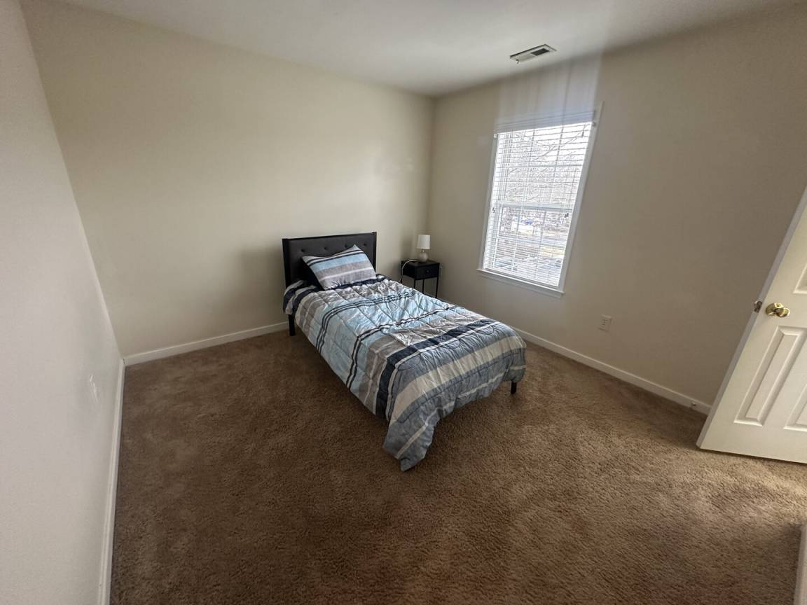 162 M² Apartment ∙ 1 Bedroom ∙ 1 Guest - Chesterfield, VA