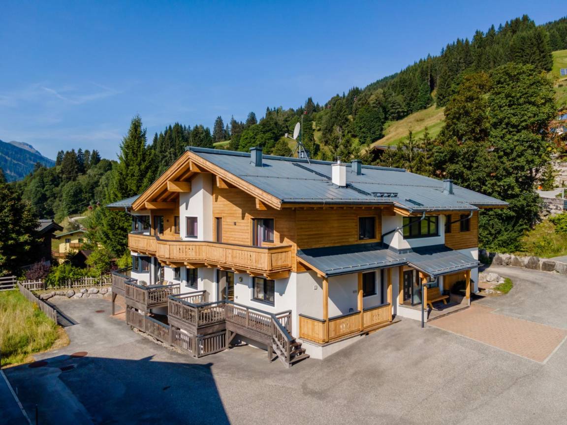 100 M² Ferienwohnung ∙ 3 Schlafzimmer ∙ 8 Gäste - Saalbach