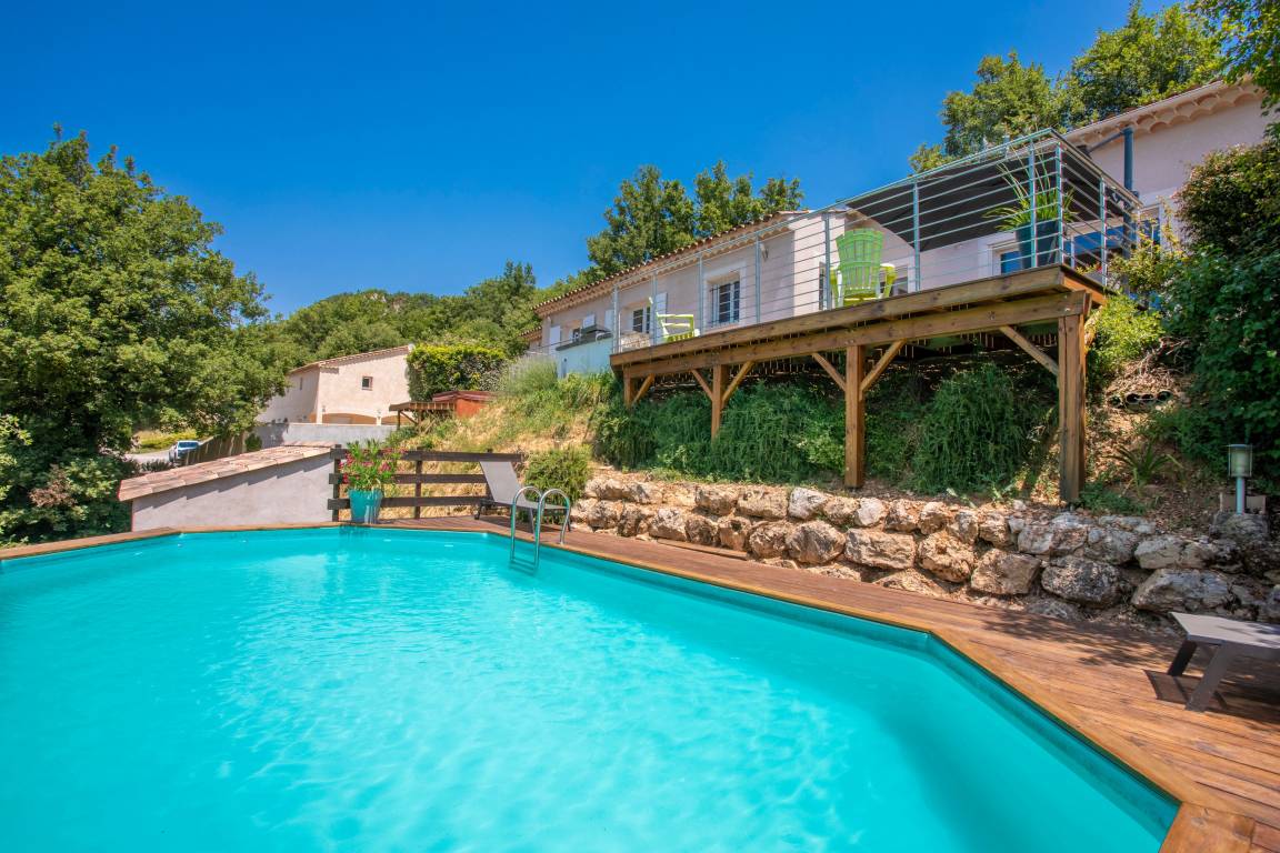 100 M² Villa ∙ 3 Chambres ∙ 6 Personnes - Bauduen