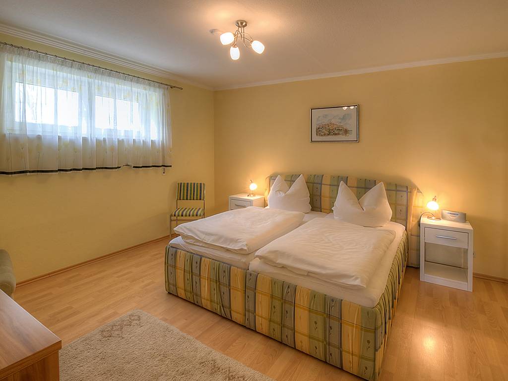 54 M² Ferienwohnung ∙ 1 Schlafzimmer ∙ 2 Gäste - Bad Birnbach