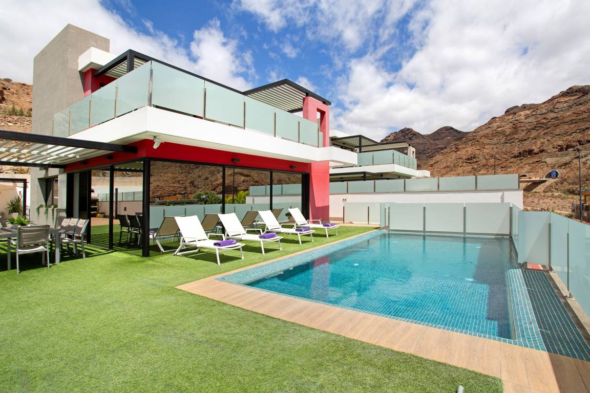 200 M² Villa ∙ 4 Bedrooms ∙ 8 Guests - Puerto de Mogán