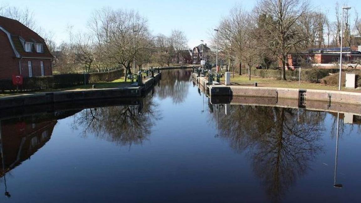 43 M² Ferienwohnung ∙ 1 Schlafzimmer ∙ 2 Gäste - Emden