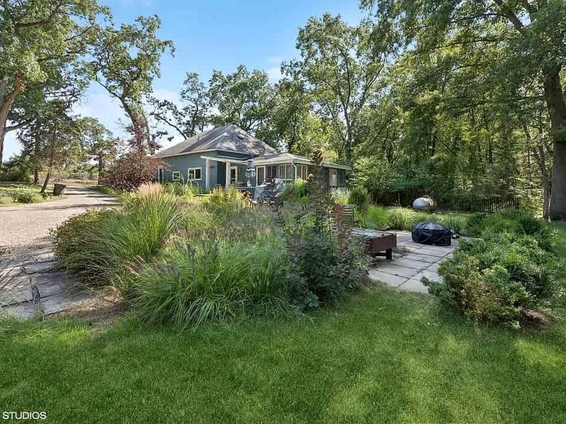 House ∙ 1 Bedroom ∙ 4 Guests - New Buffalo, MI