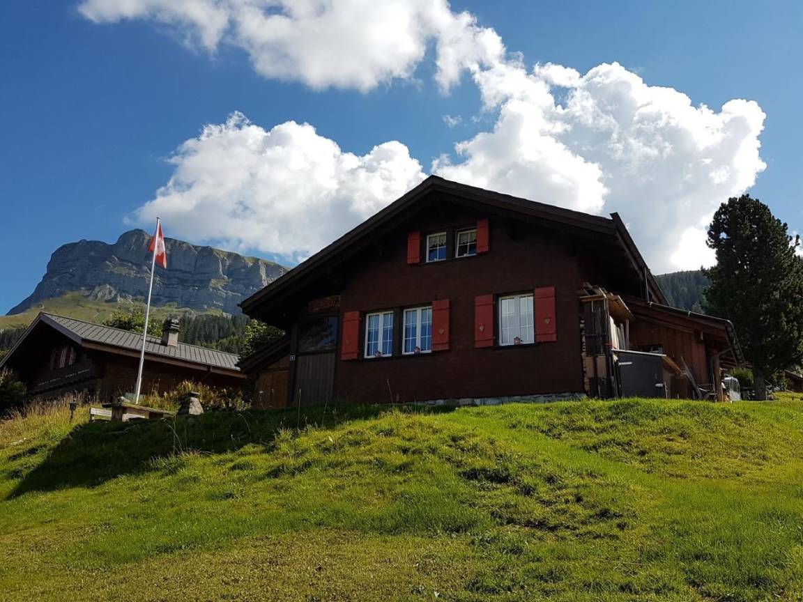 65 M² Maison De Vacances ∙ 2 Chambres ∙ 5 Personnes - Brienz