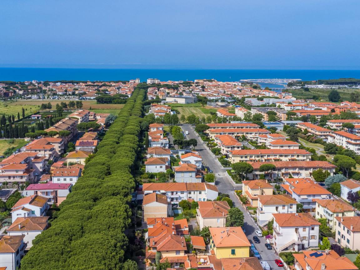 100 M² Apartamento ∙ 2 Habitaciones ∙ 6 Huéspedes - Cecina