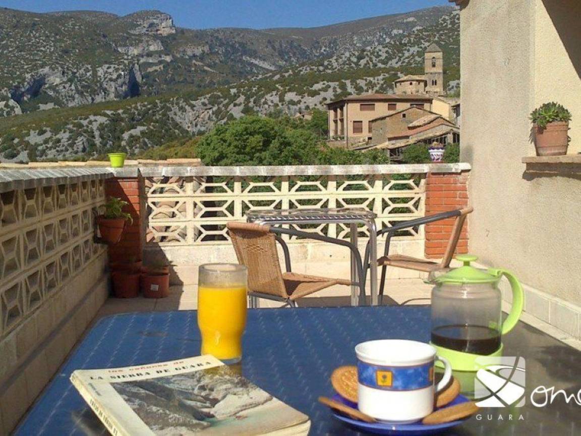 125 M² Apartamento ∙ 4 Habitaciones ∙ 8 Huéspedes - Bierge