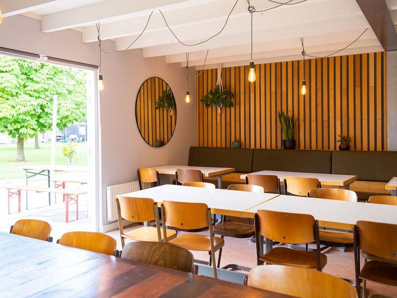 Maison De Vacances ∙ 12 Chambres ∙ 24 Personnes - Goes