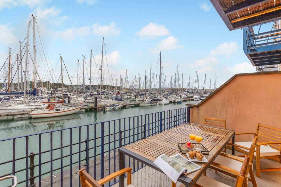 Cottage ∙ 3 Bedrooms ∙ 6 Guests - Noss Mayo