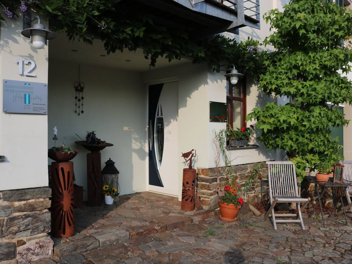 120 M² Apartment ∙ 3 Bedrooms ∙ 6 Guests - Konz