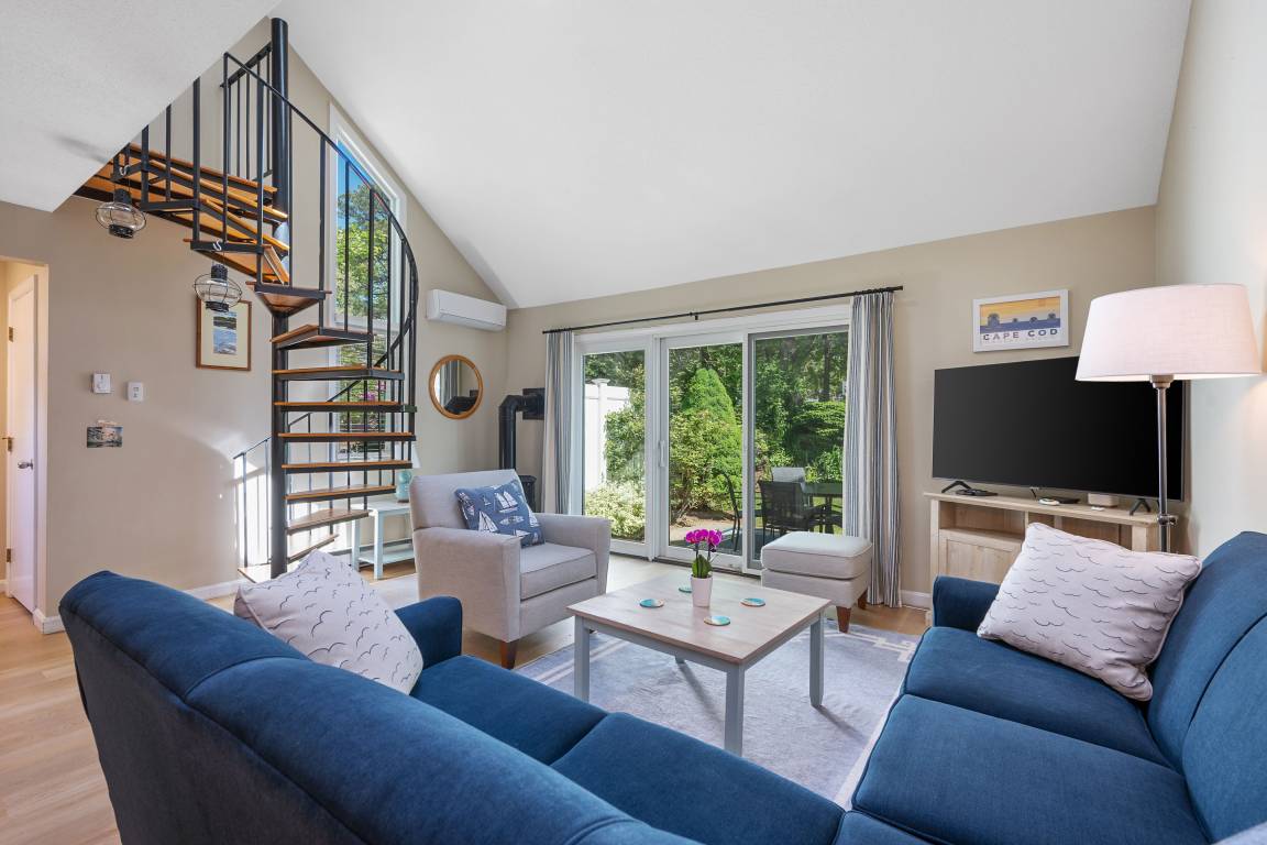 99 M² Condo ∙ 2 Bedrooms ∙ 6 Guests - Cape Cod Rail Trail, Brewster