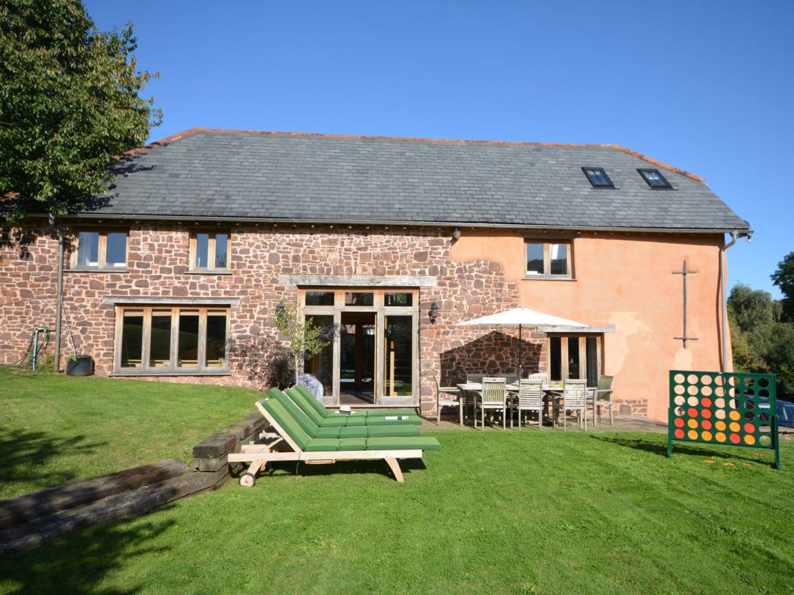 Cottage ∙ 3 Bedrooms ∙ 6 Guests - Tiverton Castle