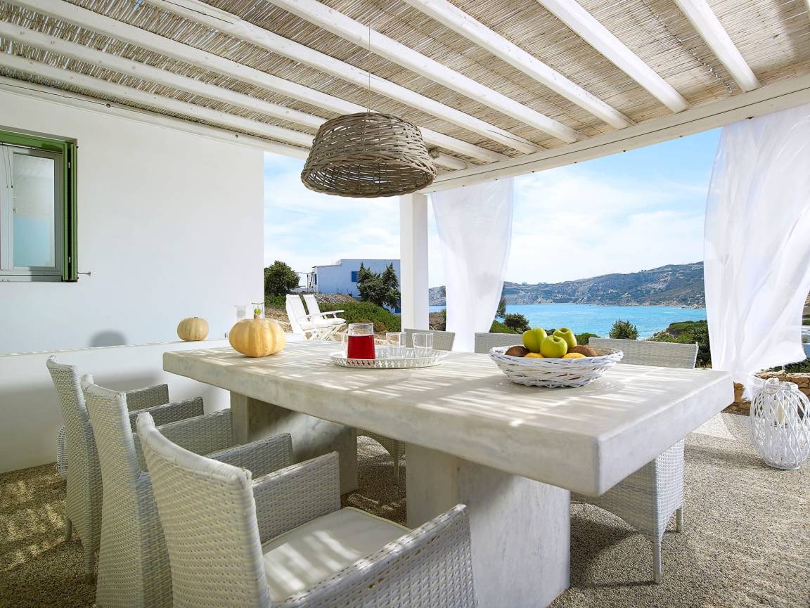 Villa ∙ 2 Bedrooms ∙ 5 Guests - Milos