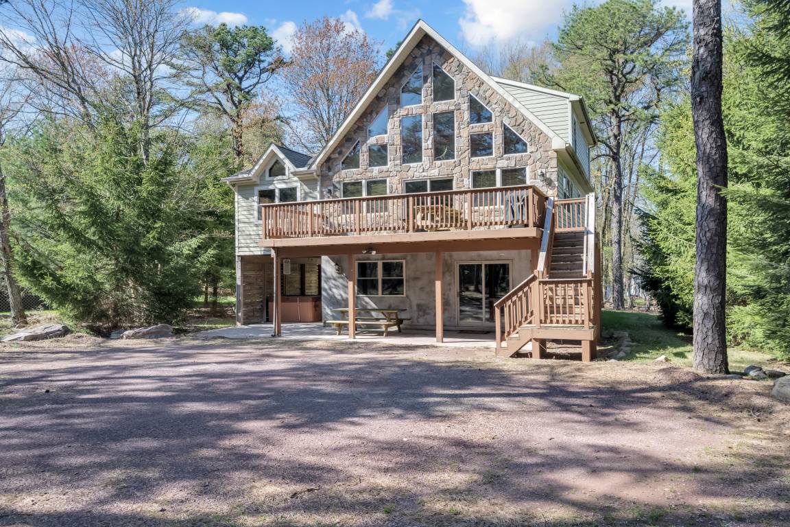 279 M² House ∙ 6 Bedrooms ∙ 21 Guests - Pocono Mountains, PA