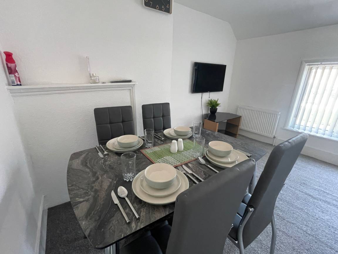 85 M² Apartment ∙ 1 Bedroom ∙ 4 Guests - Dunstable