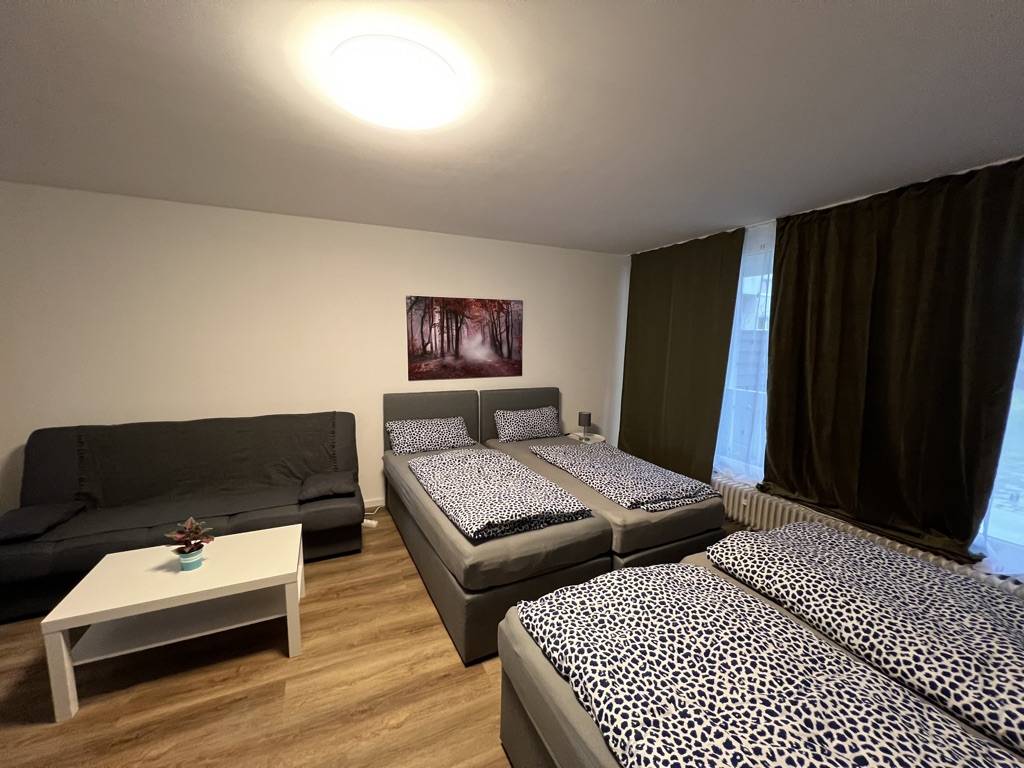 37 M² Apartment ∙ 1 Bedroom ∙ 5 Guests - Troisdorf